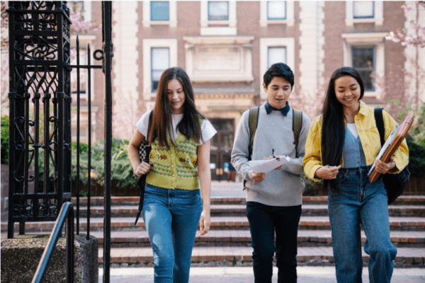 Benefits of Study Abroad: Gaining Valuable Skills & Experiences